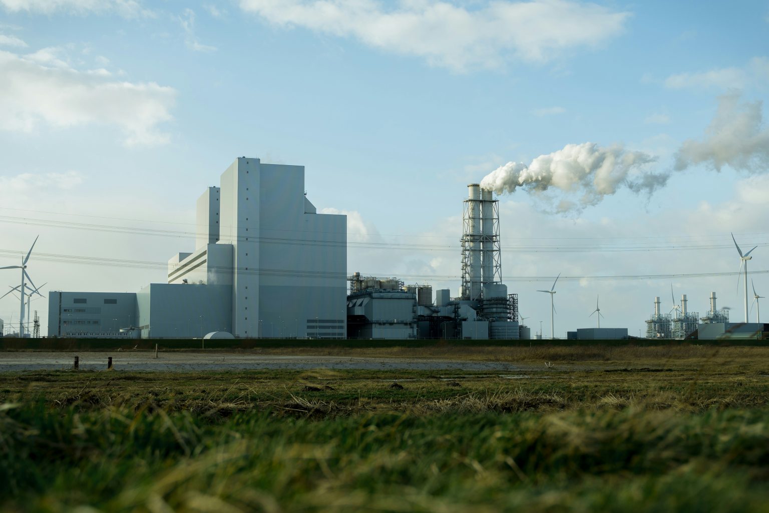 Brasil fica em último lugar em competitividade industrial, aponta CNI ...